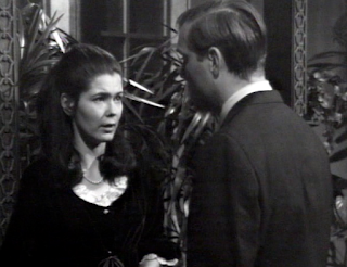 Episode 136: Fire all around them – Dark Shadows Commentary