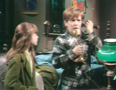 Episode 643: Magda, whoever she is – Dark Shadows Commentary